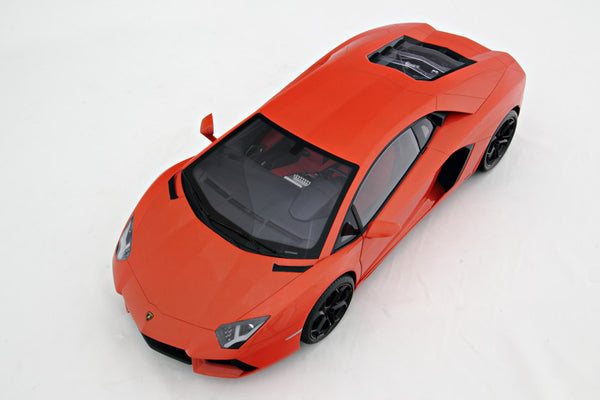 Lamborghini Aventador LP700-4 (2011) – Amalgam Collection
