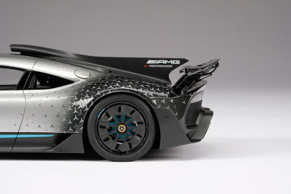 メルセデスAMG ONE – Amalgam Collection