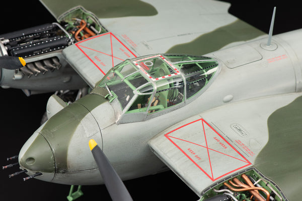 DH.98 Mosquito - FB.VI HX922 – Amalgam Collection