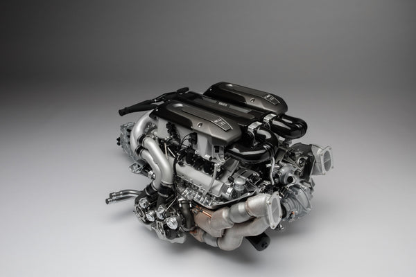 BUGATTI Chiron 8.0L W16 Engine and Gearbox (2016) – Amalgam Collection