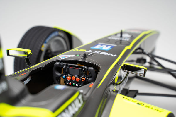 NEXTEV TCR Liveried Spark-Renault SRT_01E - 2016 London ePrix Race 2 ...