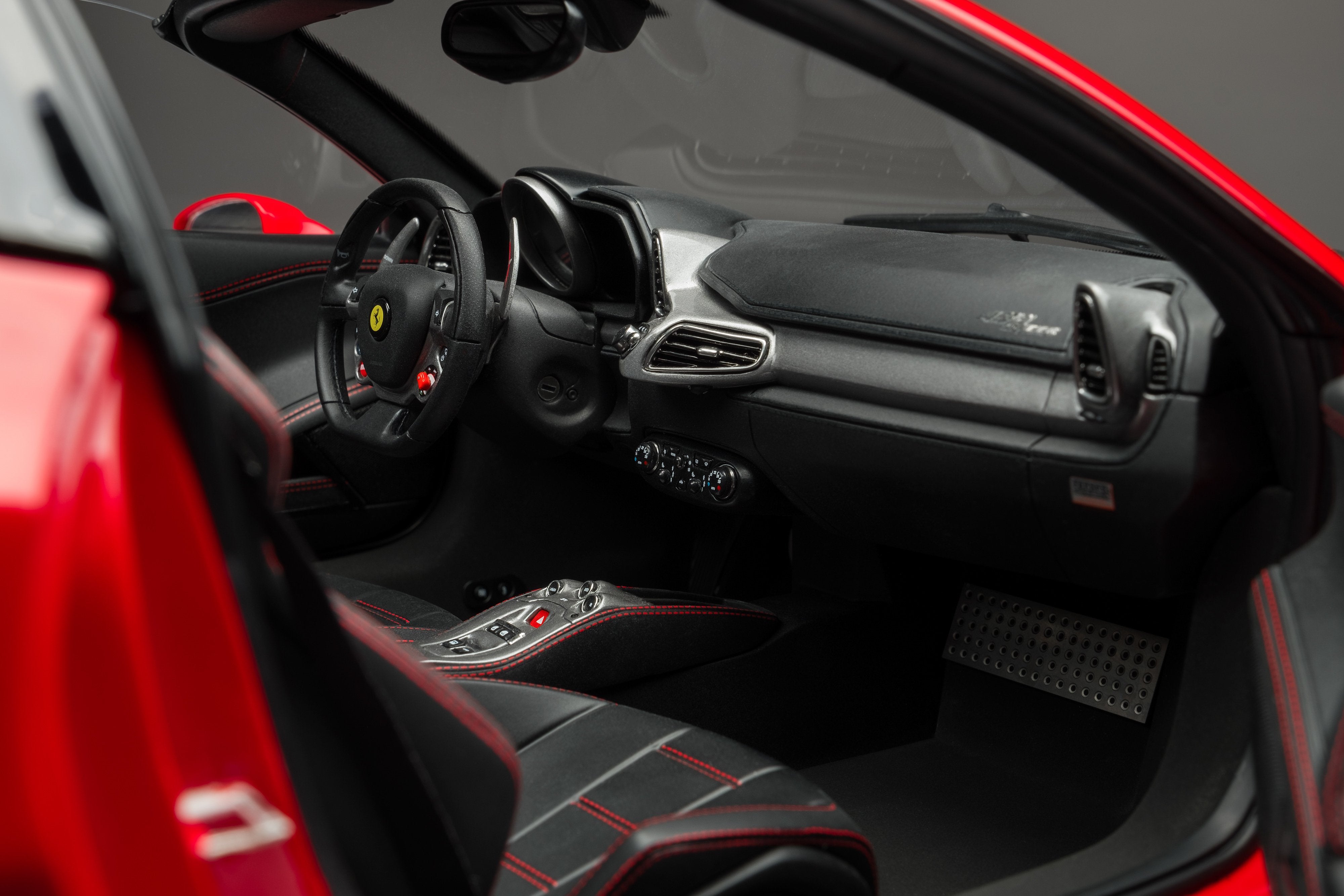 Ferrari 458 Spider Interior