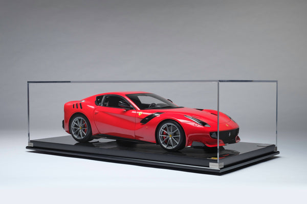 フェラーリ F12 TDF (2015) – Amalgam Collection