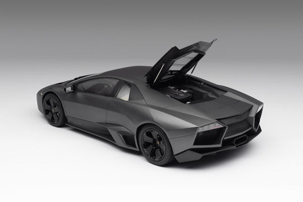 Lamborghini Reventón (2007) – Amalgam Collection