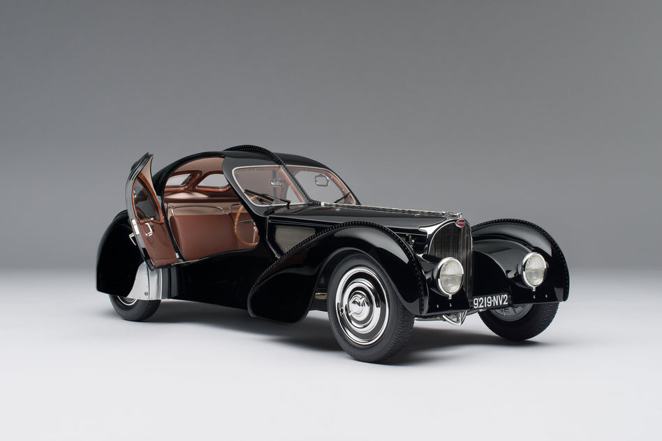 1:8 Scale Models – Amalgam Collection