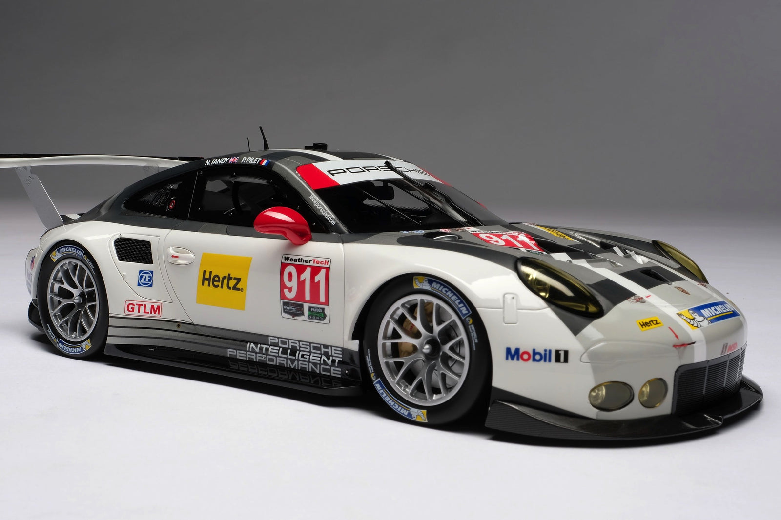 Porsche 911 RSR (2016) – Amalgam Collection